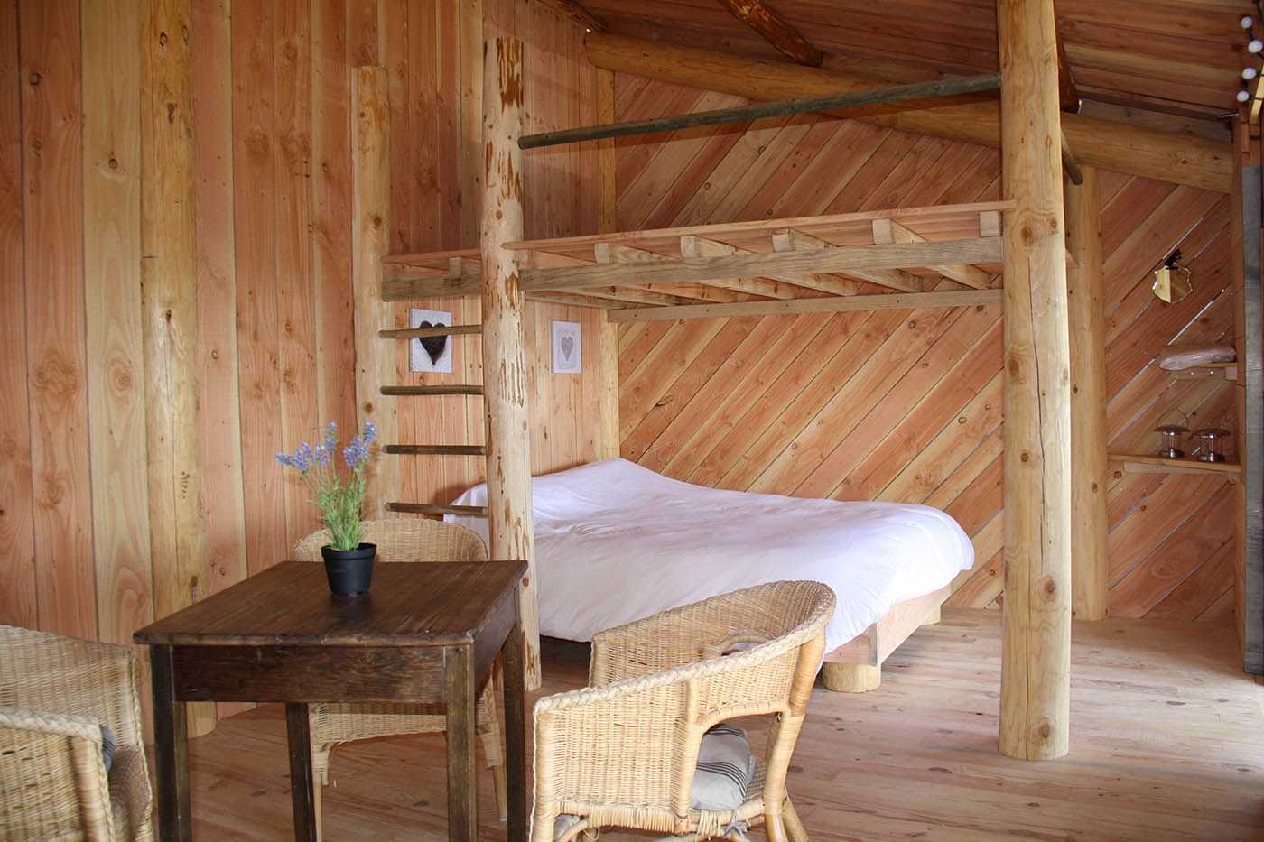 Hébergement insolite Sanilhac Ardèche | La Cabane 4 personnes